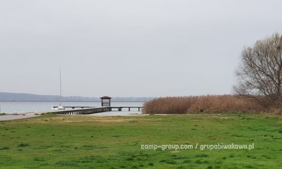 Plaża Miedwie – Grupa Biwakowa – Campingi – Dzikie Miejscówki – Atrakcje